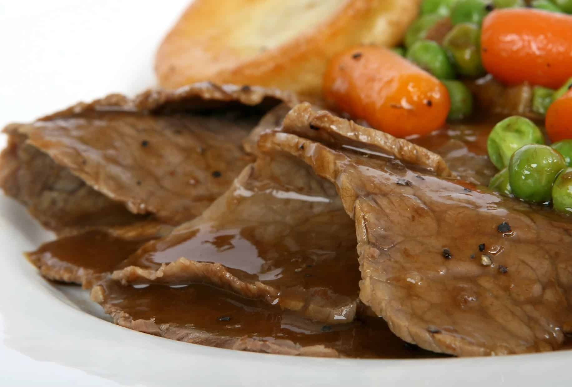 How to make Christmas gravy – easy recipes to use at home - Christmas.co.uk
